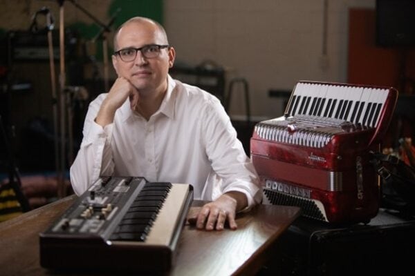 Play Ball! Out to the Ballgame with Major League Baseball Team Organist ...