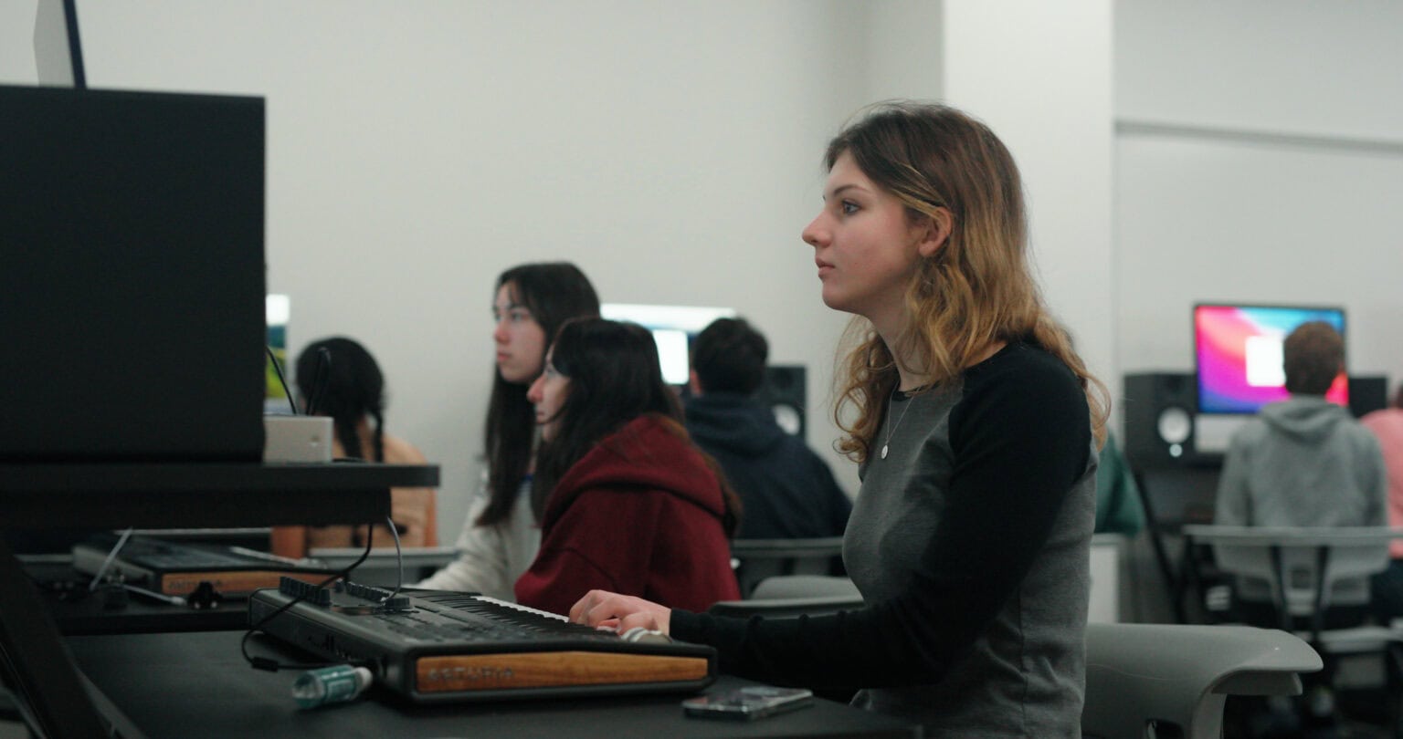 Structuring Creativity in Musical Practice